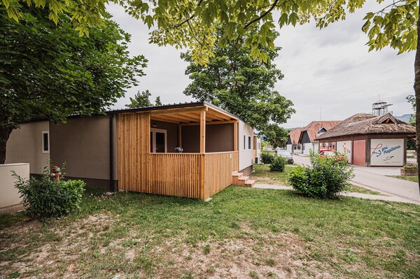 Lake Serenity Premium Mobile Homes With Thermal Riviera Tickets - Brežice