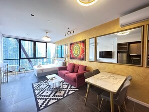 Estúdio superior, vista para a cidade | 1 quarto, quartos à prova de som, Wi-Fi de cortesia