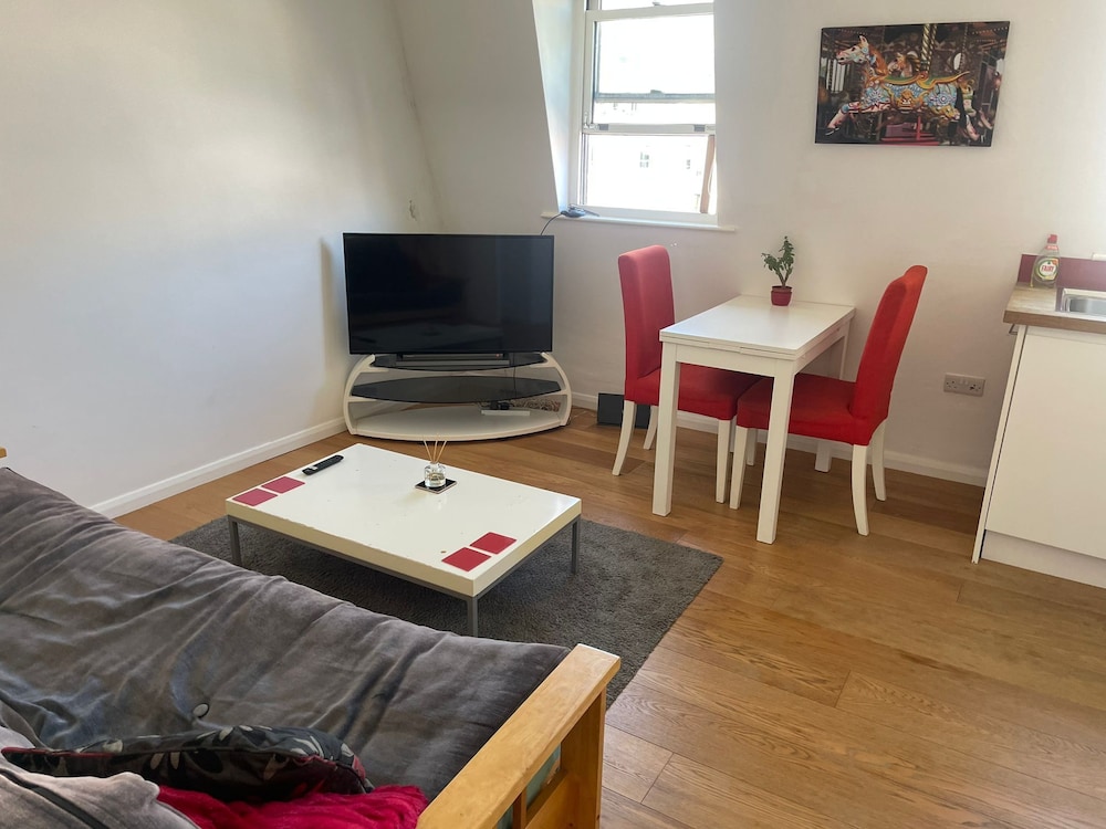 Self Contained One Bedroom Flat In The Heart Of Brighton, Close To The Beach - Hove