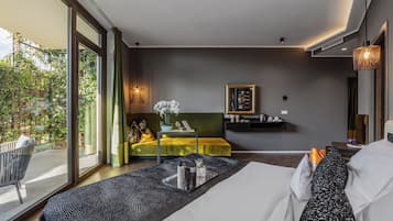Suite, banheira de hidromassagem grande, vista para o jardim | Wi-fi grátis