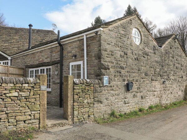 Oakenbank Barn - Macclesfield, UK