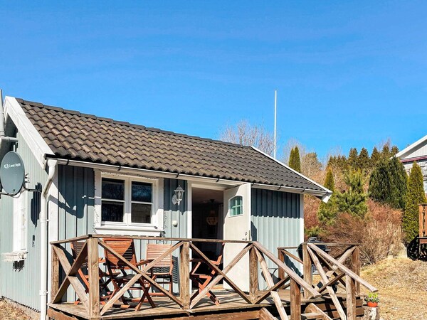 3 Person Holiday Home In Odsmal - Stenungsund