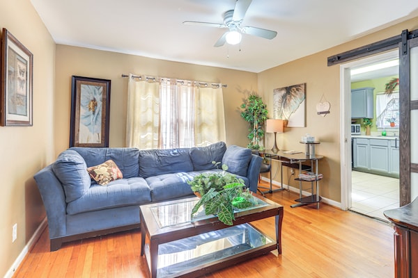 Half-mi To Pool & Golf: Atlanta Home W/ Veranda! - Atlanta, GA