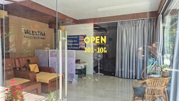 Massagens com pedras quentes, massagens musculares profundas