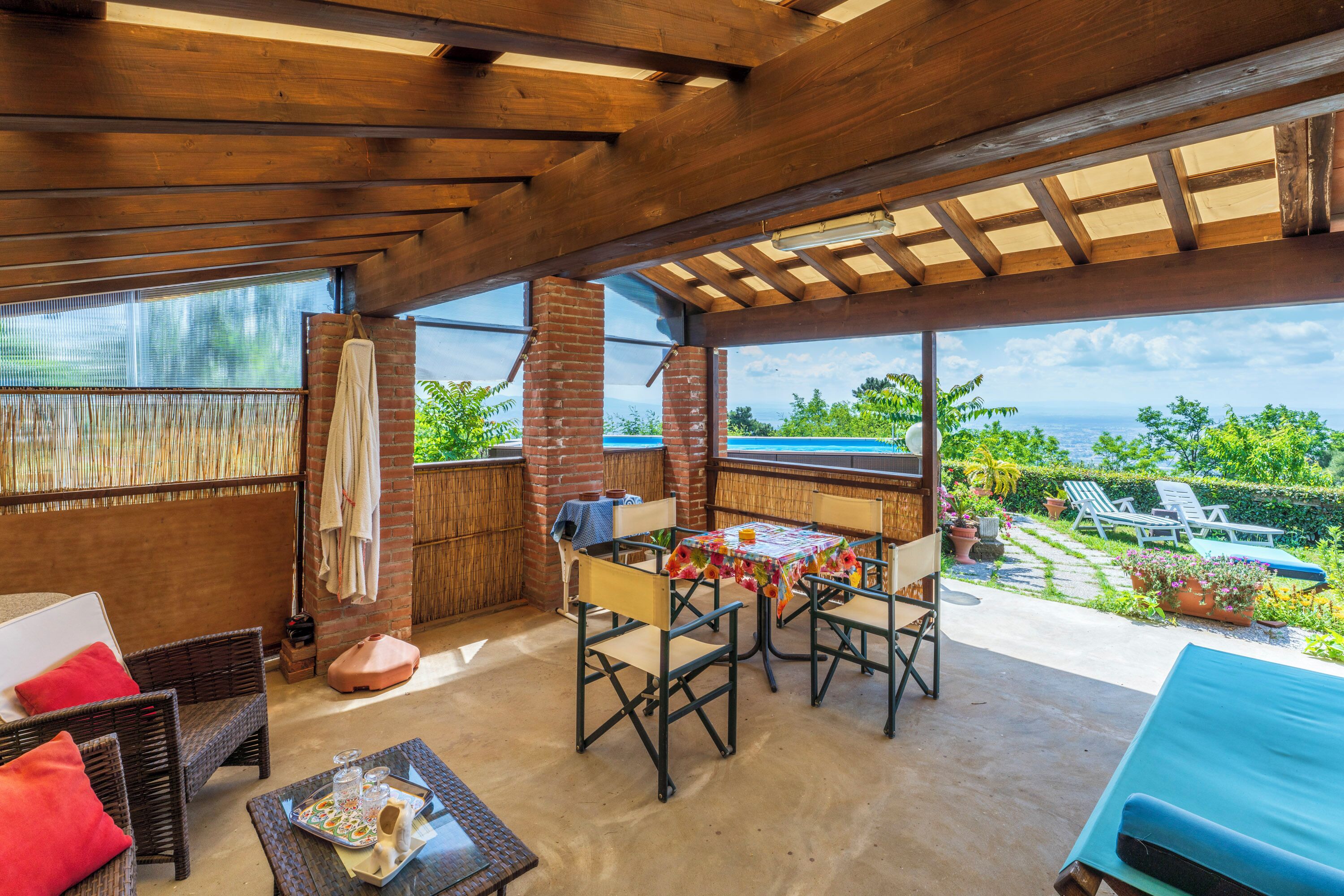 Piscina exterior sazonal 