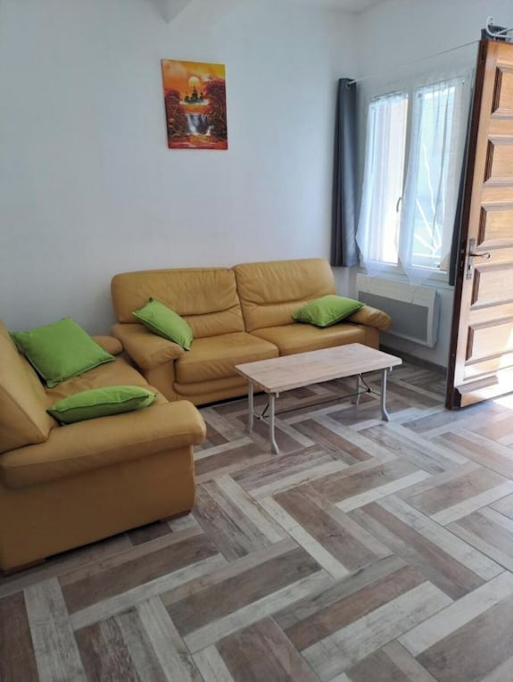 Maison De Village Avec Terrasse Tropezienne Proche Des Plages - Béziers