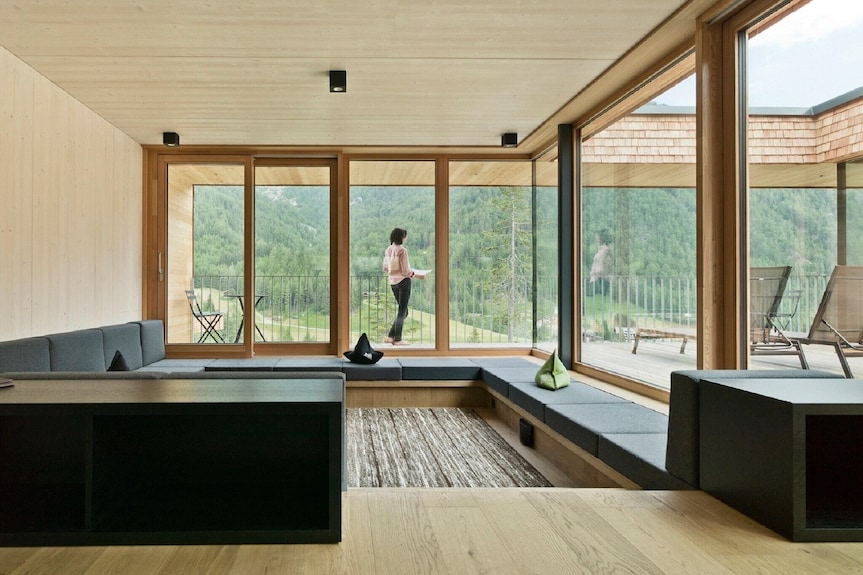 Chalet Resort Near Lake - Tyrol