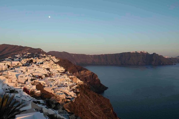 Armonoia Suites Santorini - Oia