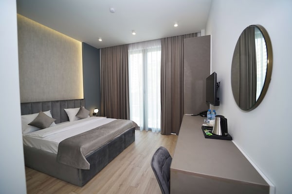 B&m Boutique Hotel - Yerevan