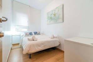 Apartamento, 3 quartos, sacada, vista para a cidade | 4 quartos