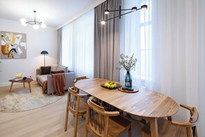 Apartamento de Luxo, 1 cama queen-size e sofá-cama, cozinha | Sala de estar