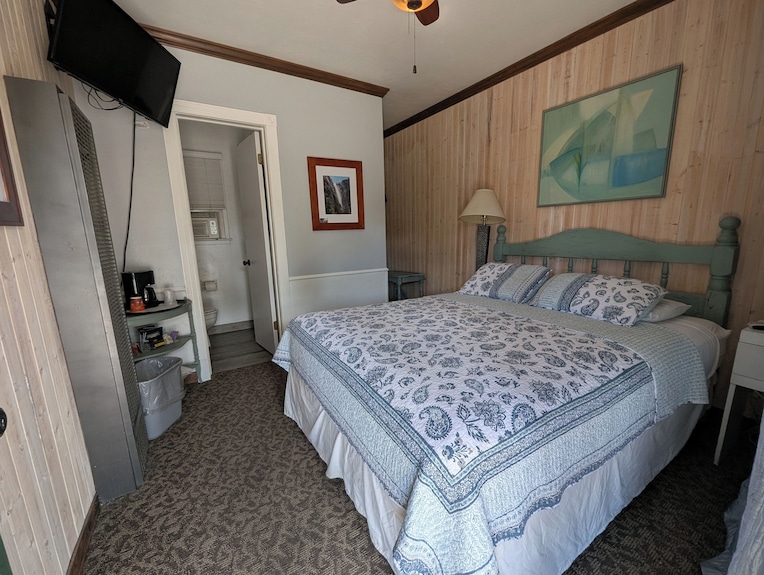 Squaw Valley Motel Room #3 - California