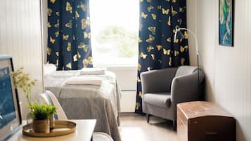 Apartamento Clássico em Condomínio Fechado | 2 quartos, camas de colchão pillowtop, com mobília individualizada