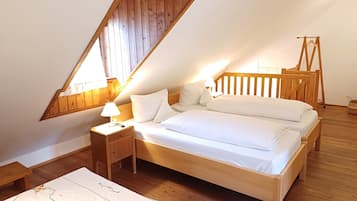 Quarto Duplo ou Twin Comfort, vista para o jardim | 1 quarto, Wi-fi grátis