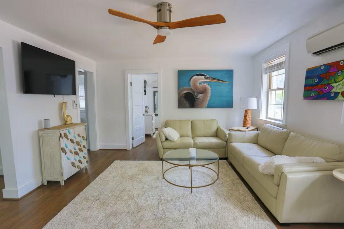 Close To Atlantic Park, Dog Friendly, 2-bedroom House Near Va Beach Oceanfront - Virginia Beach, VA