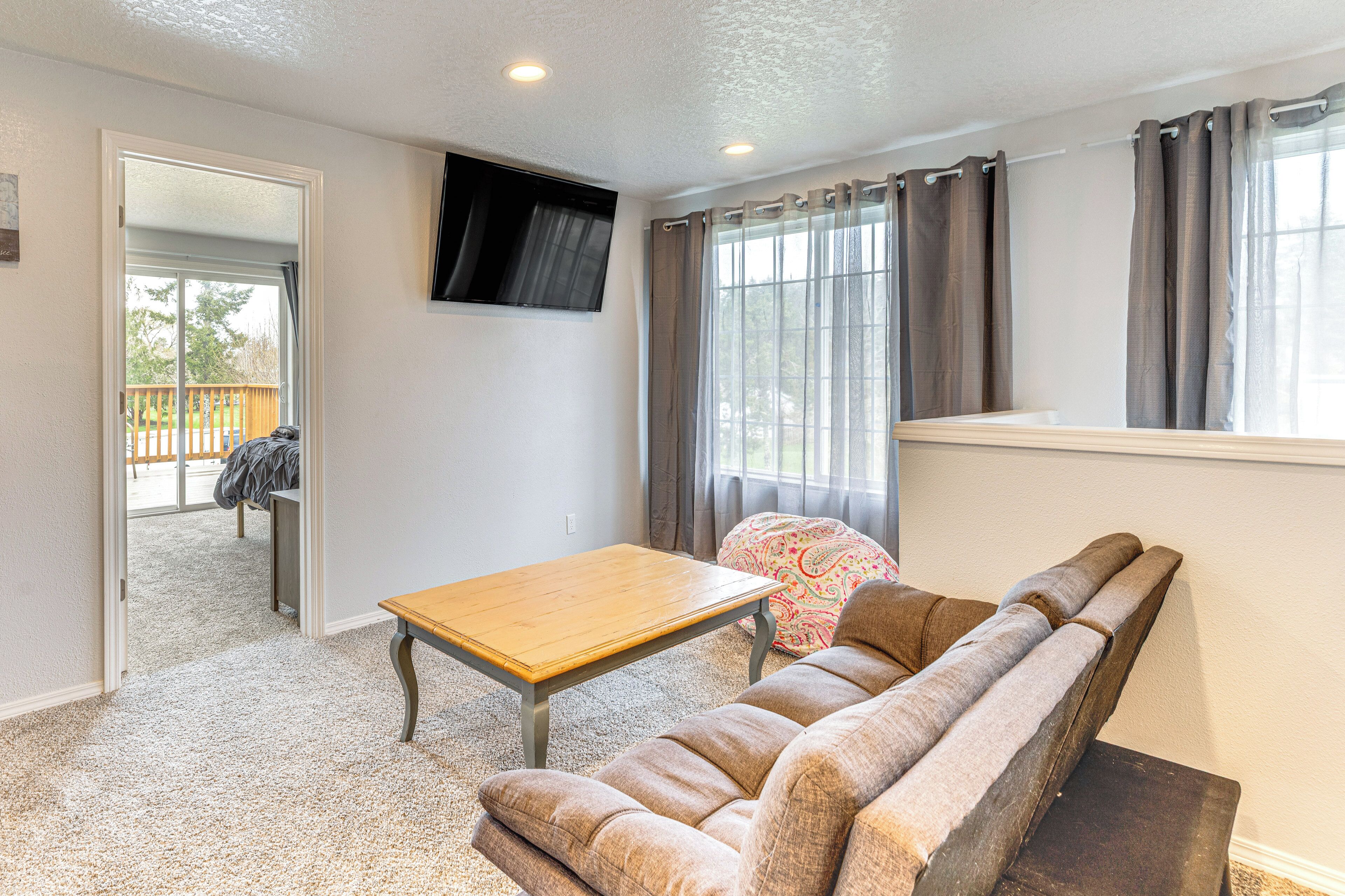 3 Mi To Beach: Oregon North Coast Retreat - Warrenton, OR
