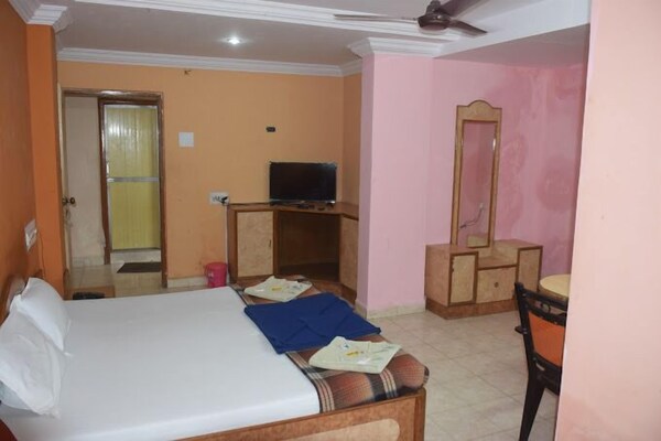 Hotel Prashant International - Gandhidham