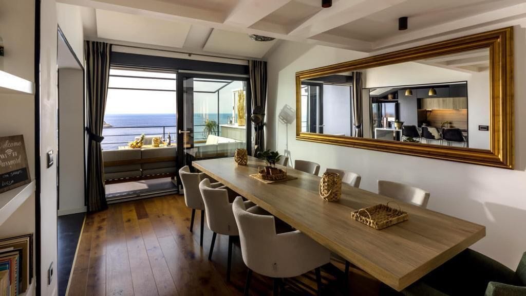 Cobertura superluxo, vista para a cidade, de frente para o oceano | Sala de jantar