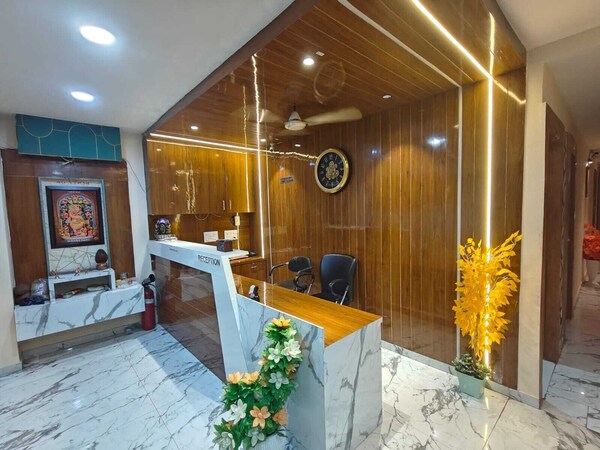 Hotel Royal King - Ahmedabad