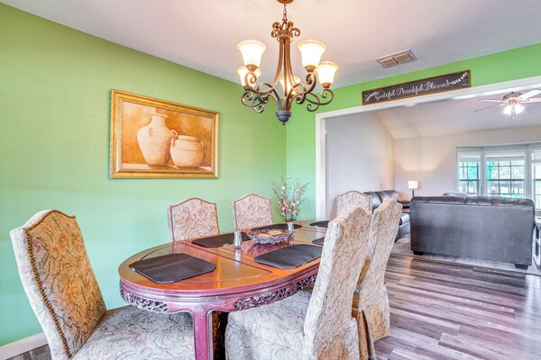 2 Mi To Lake Monticello: Home W/ Large Decks! - Splash Pad, Pittsburg