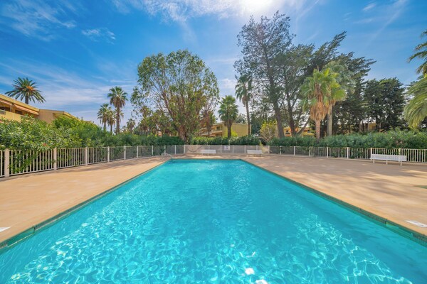 Les 15 Pins & La Mer -  Riviera Escape Apartments With Pool & Garden - Vallauris