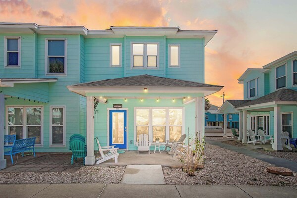 Blessed Getaway Stay For 10! - Corpus Christi, TX