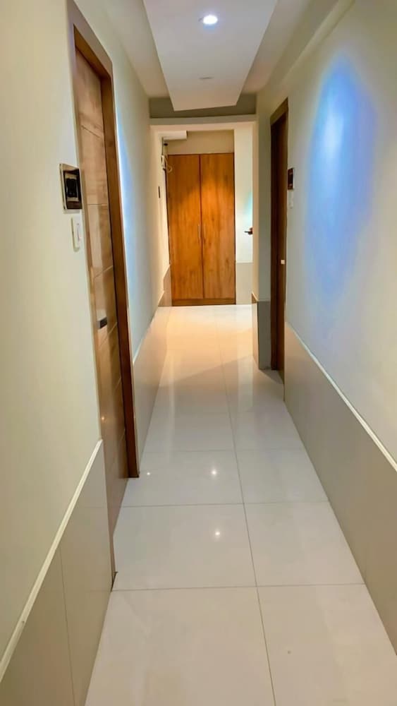 New Regal By Glitz Hotels - Mumbai