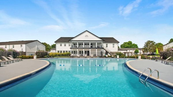 Barsala L Fully Furnished 1bd W/ Fast Wi-fi - Carmel, IN