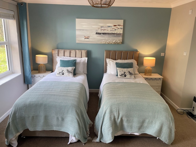 Family Friendly Muscovy Suite For 4 With Kitchenette. Pet Friendly. Outdoor Pool - Cromer Beach