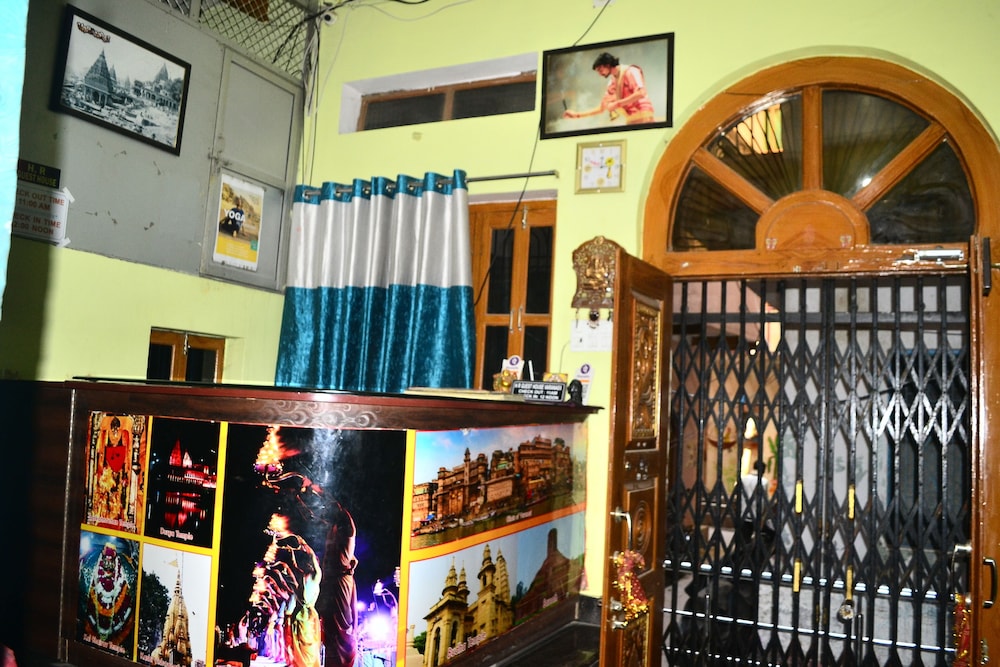 H R Paying Guest House - Varanasi