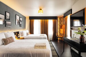 Cofre com capacidade para portátil, cortinas/cortinados opacos 