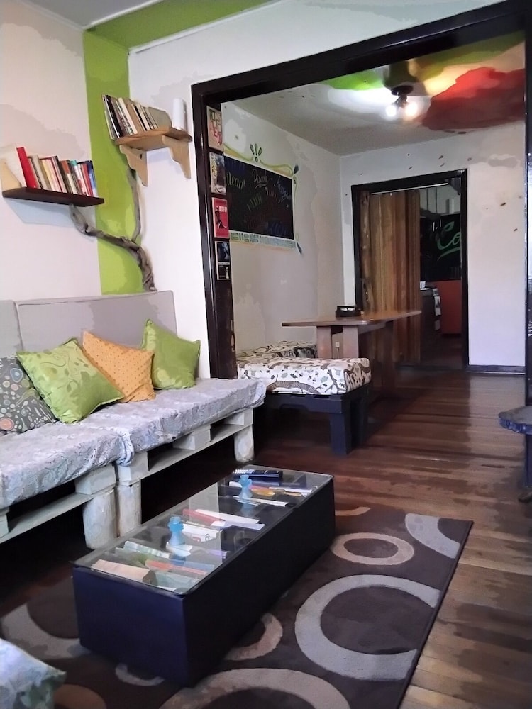 Atipico Hostel - Chillán