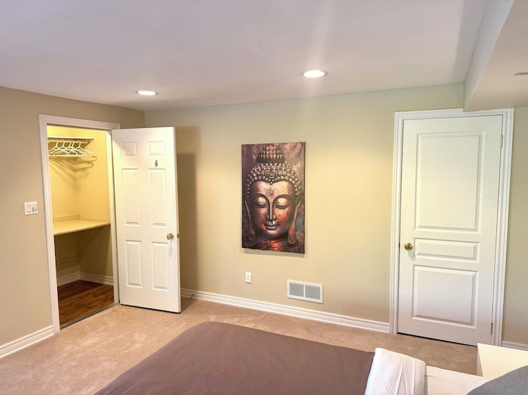 Charming 2 Bedroom Bed & Breakfast In Fabulous Niagara-on-the-lake With Pool - Niagara-on-the-Lake