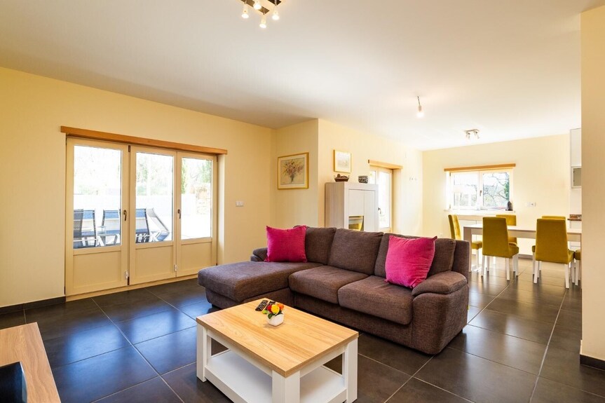 3-bedroom Peaceful House With Private Swimming Pool And Whirlpool. Ac & Wifi. - Tomar