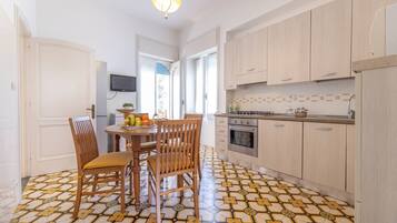 Villa, fumadores | 2 quartos