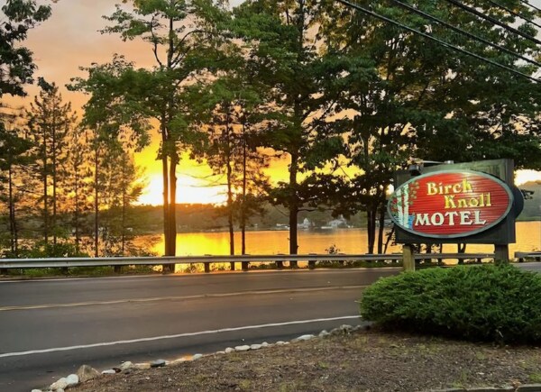 Birch Knoll Motel - New Hampshire