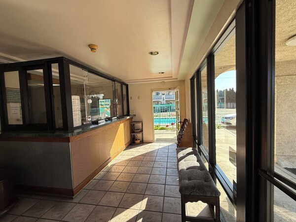 Fiesta Inn- Bell Gardens/ Los Angeles - South Gate, CA