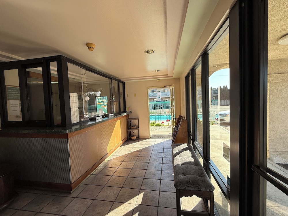 Fiesta Inn- Bell Gardens/ Los Angeles - Downey, CA