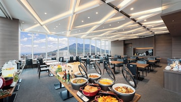 Pequeno-almoço tipo buffet diário mediante uma taxa