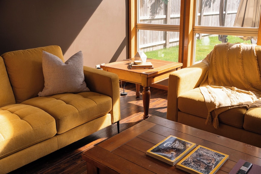 The Beachside Bungalow ོ 3 Bedroom Cottage Just Steps From The Shores Of Sylvan! - Sylvan Lake