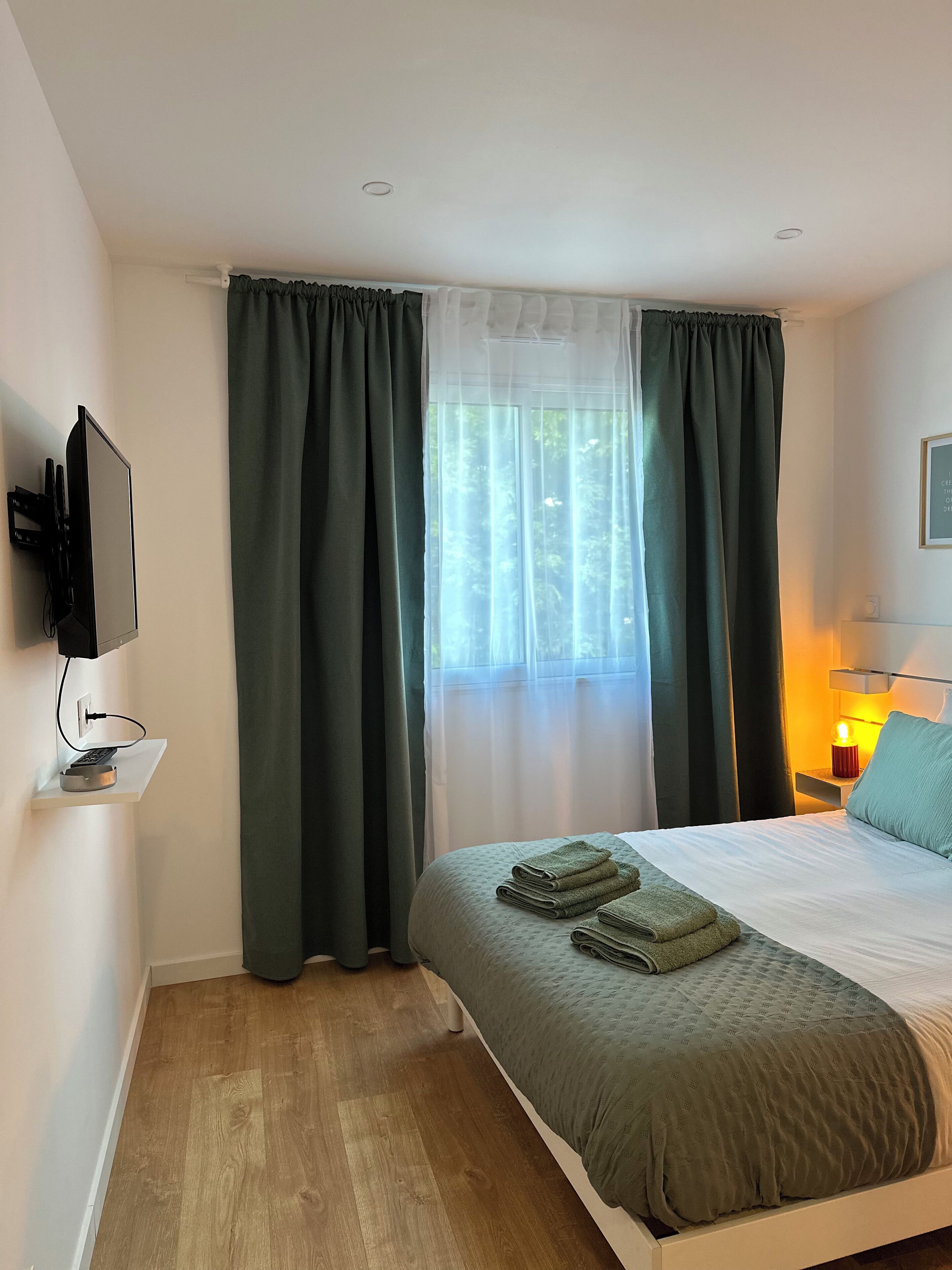 A Proximité De Nantes & Aéroport    Arrivée Autonome 24/24  Loire à Vélo - Bouguenais