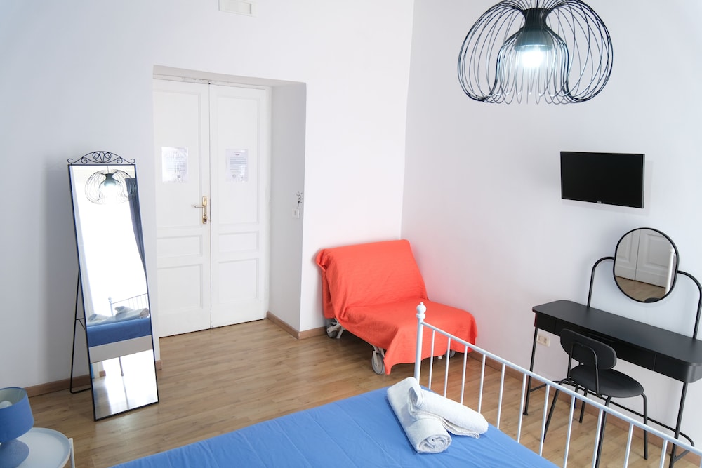 Bed & Breakfast Tarumbò - Napoli - Naples