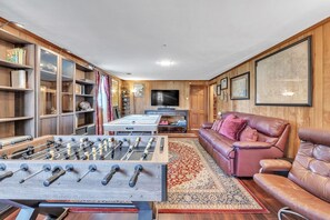Casa, 4 quartos | Sala de jogos