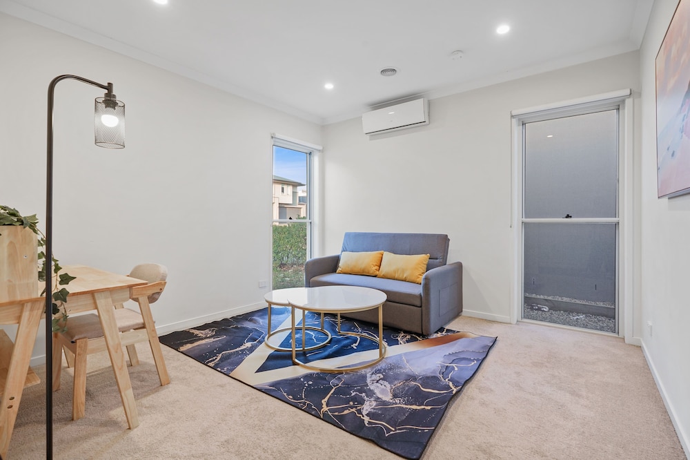 Kozyguru | Greenvale | 5 Bedroom Holiday Home - City of Hume