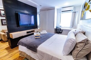 Estúdio standard (566273) | Escrivaninha, espaço de trabalho para notebook, Wi-Fi de cortesia