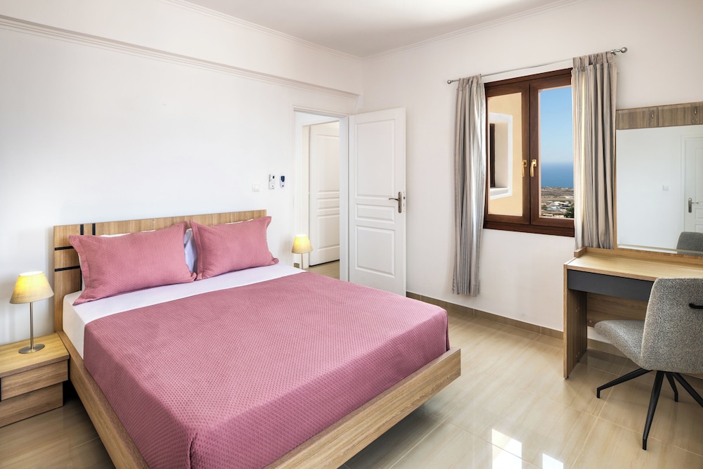 Santorinn Suites - Santorini