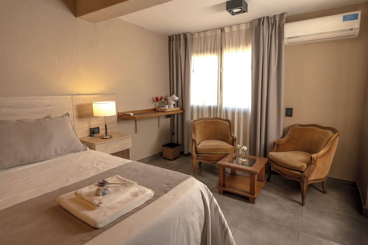 Quarto casal superior | 1 quarto, cofres nos quartos, Wi-Fi de cortesia