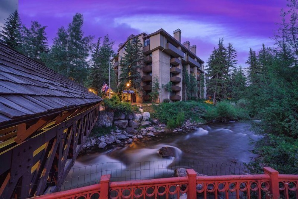 Vail Village 3 Bedroom Condo At The Covered Bridge - Pool, Hot Tub & More! - Vail