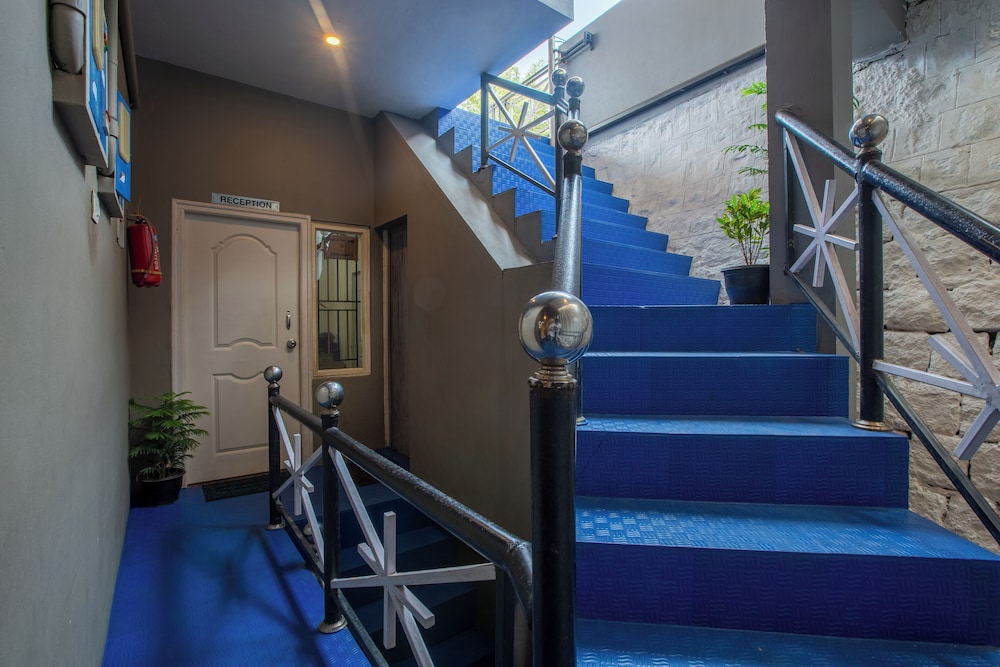 Misty Creek Homestay - Valparai