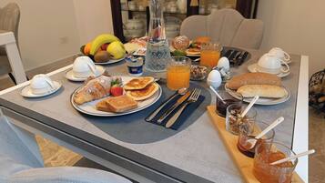 Pequeno-almoço tipo buffet diário incluído
